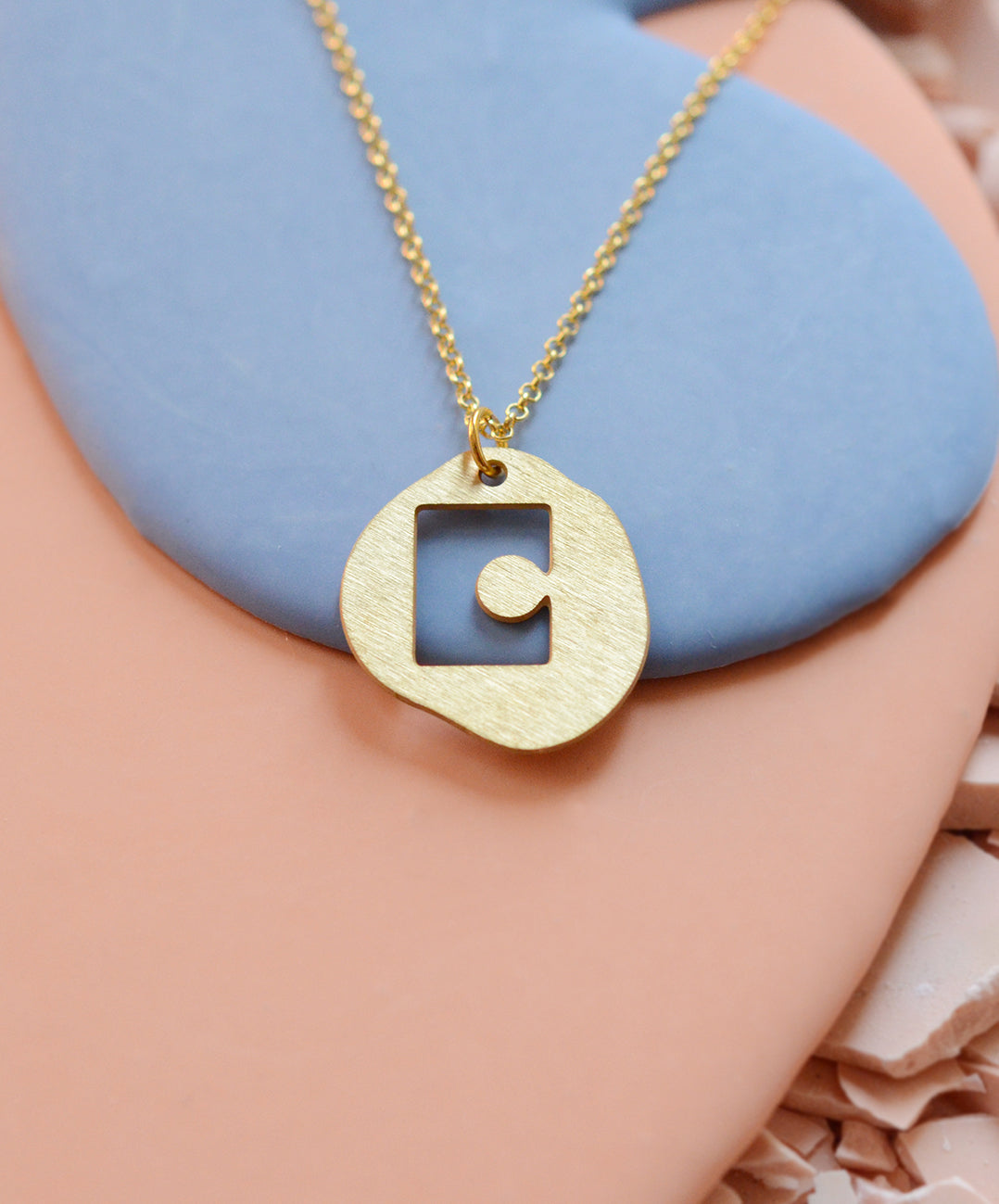 Otti necklace – DOWSE